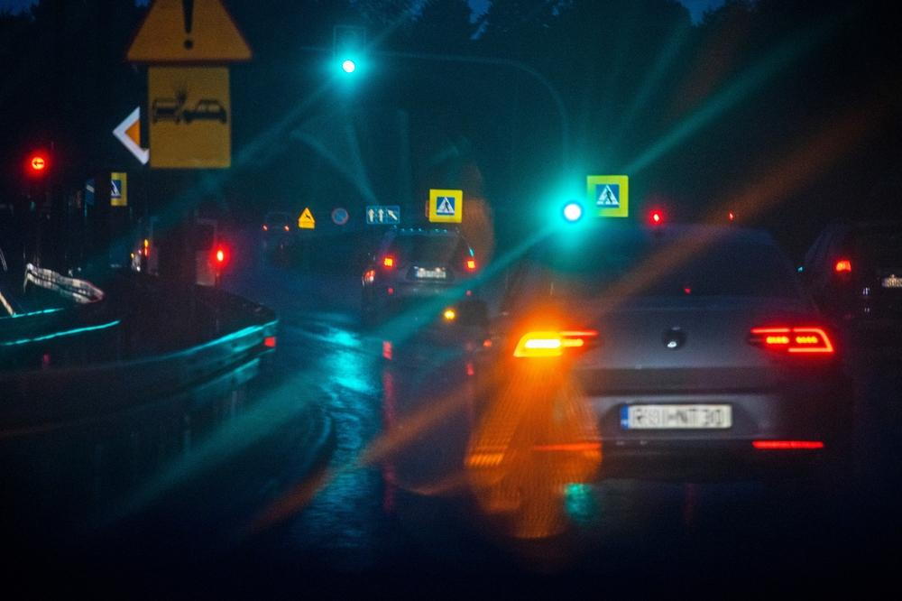 What Causes Glare Or “Starbursts” In My Vision While Driving At Night?